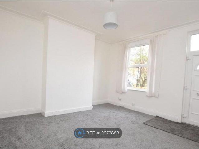 Barton Place, Leeds LS11, 2 bed terraced house to rent, £860 pcm | PrimeLocation