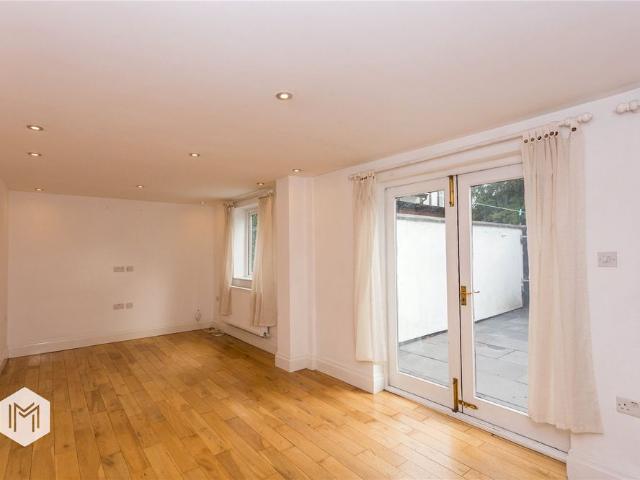 Barton Road, Worsley, M28