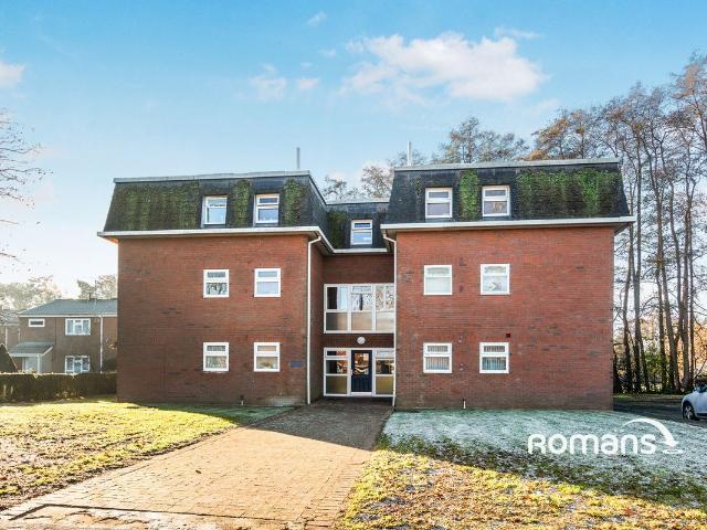 Bartons Way, Farnborough GU14, 1 bed flat to rent, £950 pcm | PrimeLocation