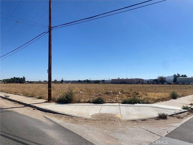 Bartlett, Adelanto, CA 92301