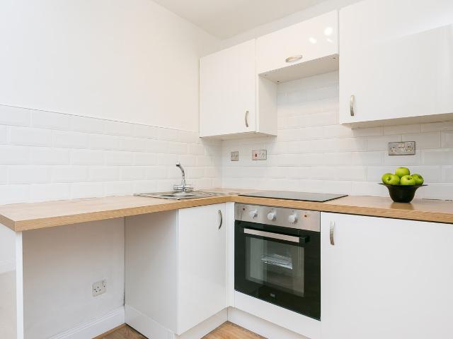 Bartlett Close,, E14