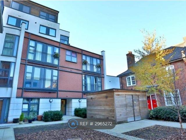 Bartlett Mews, London E14, 1 bed flat to rent, £1,750 pcm | PrimeLocation