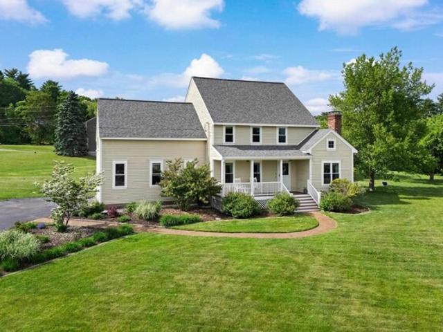 Bartlett Rd, Stratham, Home For Sale
