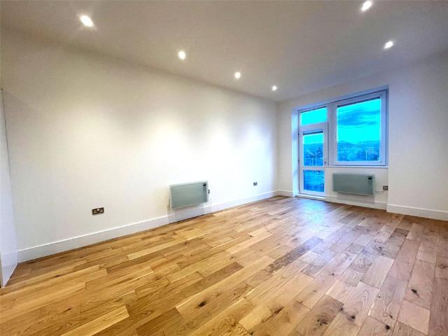 Bartley Way, Hook, Hampshire, RG27