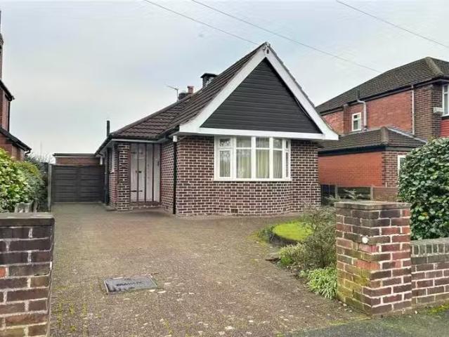 Barwell Road, Sale, 2 bedroom, Detached