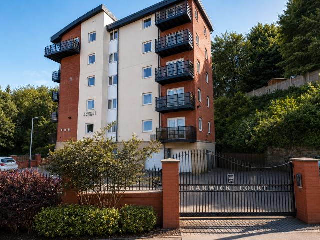 Barwick Court, Station Road, Morley, Leeds LS27, 2 bed flat to rent, £950 pcm | PrimeLocation