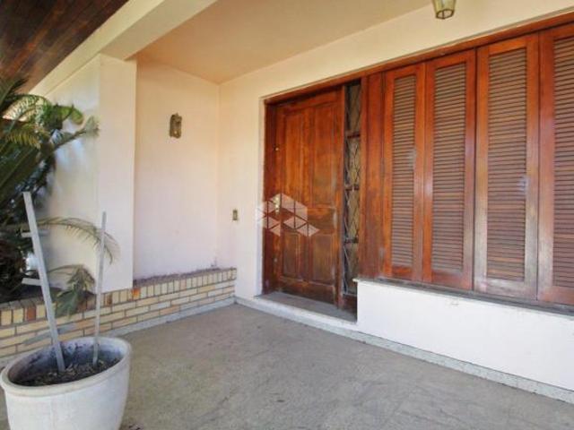 Barbada na Chácara das Pedras 4 suítes sendo 01 master com terraço!