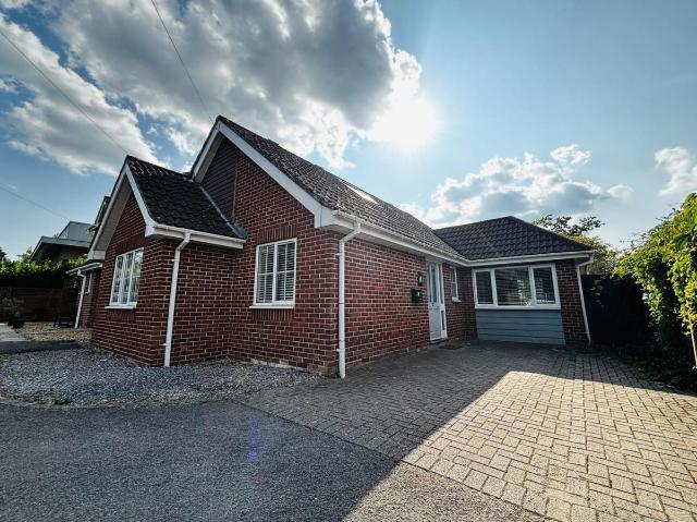 Barbe Baker Avenue, West End, Southampton SO30, 4 bed detached house to rent, £2,500 pcm | PrimeLocation