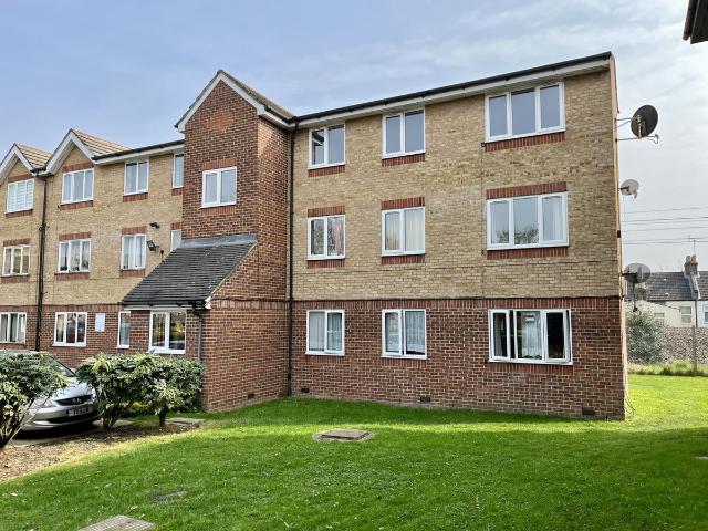 Barbot Close, Edmonton, London N9, 2 bed flat to rent, £1,650 pcm | PrimeLocation