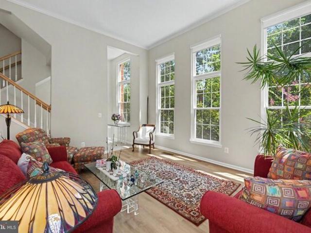 Barbour Dr Unit B, Alexandria, Condo For Sale