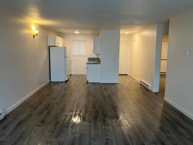 BARBUR PLACE 1 Bedroom Apartment for Rent at 8924 Sw 30th Ave, Portland, OR 97219 Multnomah