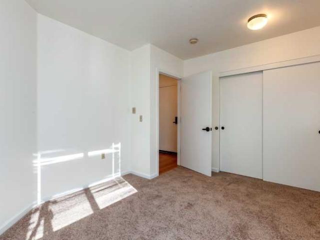BARCELONA APARTMENTS MCM08 1 Bedroom Apartment for Rent at 210 Nw 20th Ave, Portland, OR 97209 Northwest District