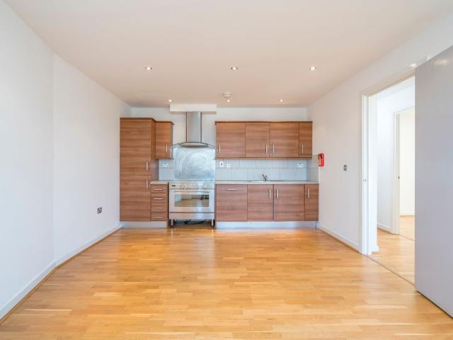 Barck Church Lane, Liverpool Street E1, 2 bed flat to rent, £2,750 pcm | PrimeLocation