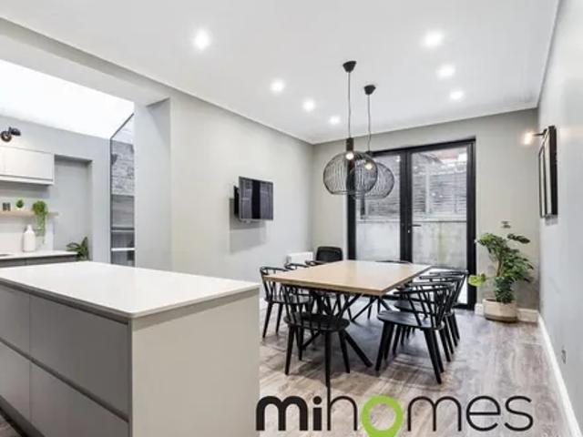 Barcombe Avenue, London, SW2 3BD, United Kingdom | 4 bed townhouse for rent #138852594 | Rentberry
