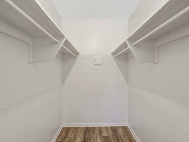 Barclay Apartments 2 Bedroom Apartment for Rent at 3301 S Broadway Ave, Tyler, TX 75701