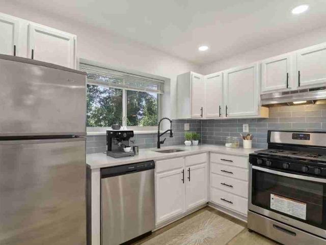 Barclay Square Apartments 3 Bedroom Apartment for Rent at 3598 Powder Mill Rd, Beltsville, MD 20705 Beltsville