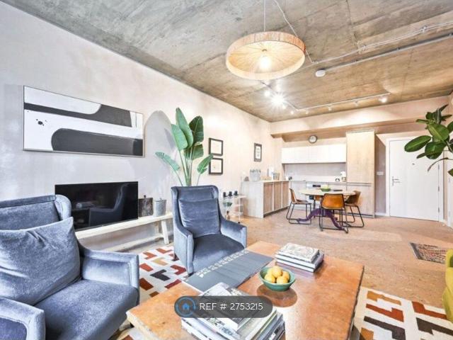 Bard Road, London W10, 2 bed flat to rent, £3,500 pcm | PrimeLocation