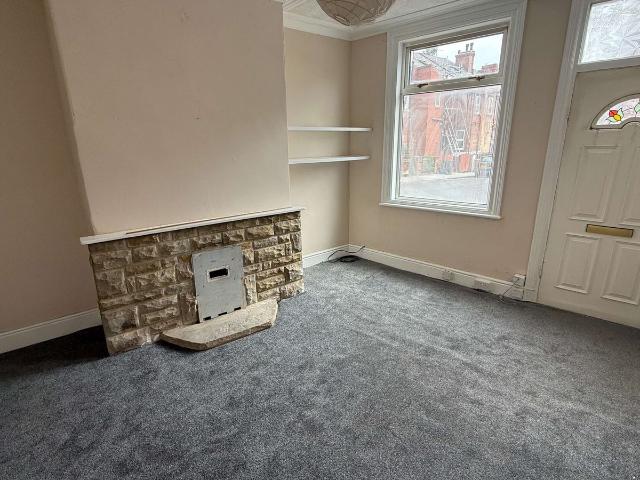 Barden Mount, Armley, Leeds LS12, 2 bed terraced house to rent, £875 pcm | PrimeLocation