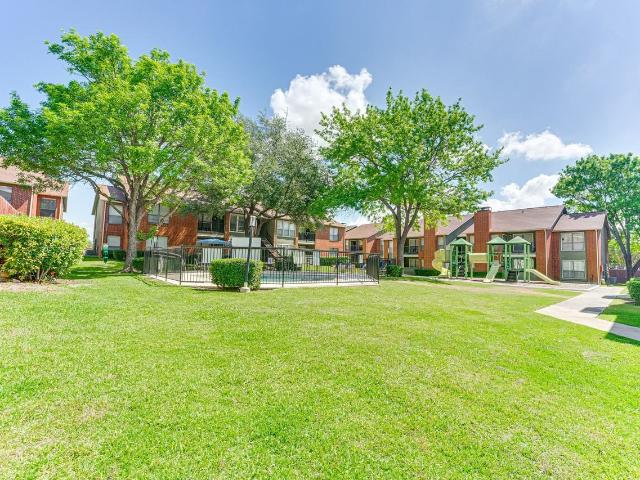 Bardin Oaks 3 Bedroom Apartment for Rent at 4624 Windstone Dr, Arlington, TX 76018