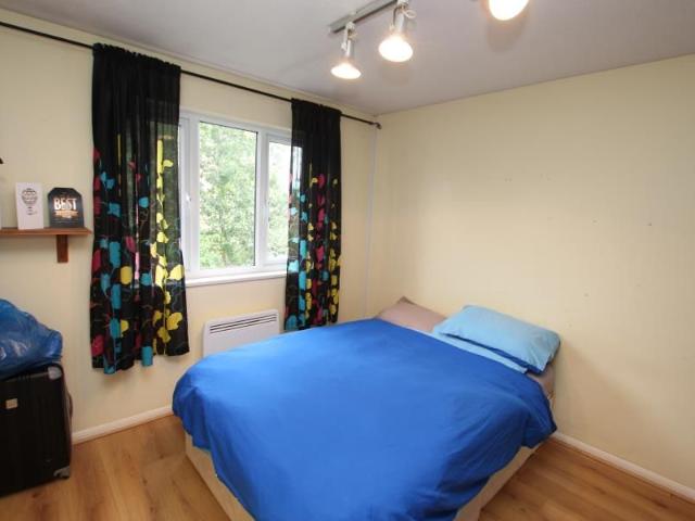 Bardon Walk, Woking 1 bedroomProperty for lettings Seymours