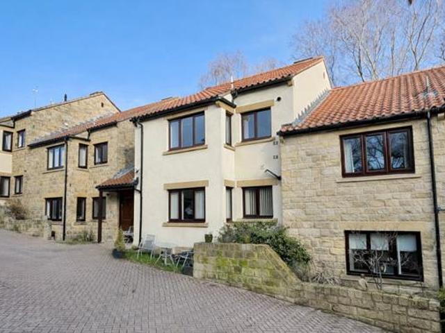 Bardsey, Russell Court, 2 Bedroom Flat