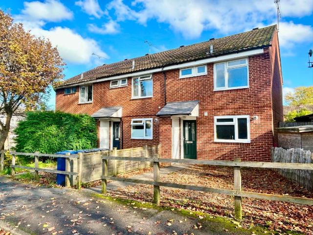 Bardsley Drive, Farnham GU9, 3 bed semi detached house to rent, £1,600 pcm | PrimeLocation