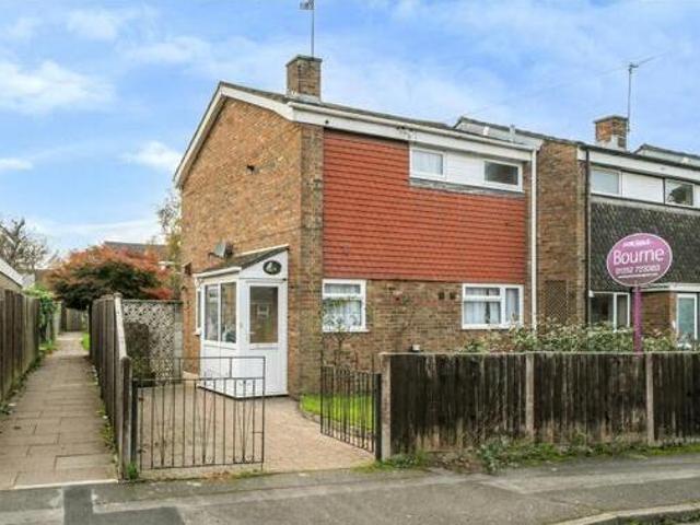 Bardsley Drive, Farnham, 2 Bedroom End
