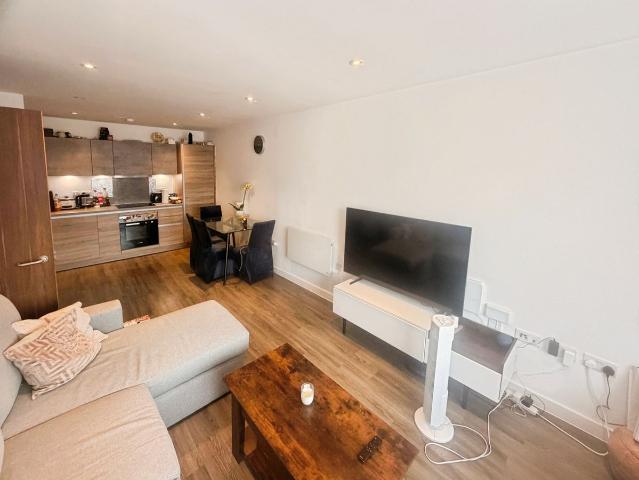 Barel Yard, Manchester M15, 2 bed flat to rent, £1,100 pcm | PrimeLocation