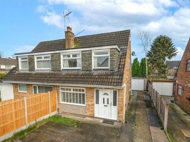 Barfield Mount, Leeds, 3 Bedroom Semi detached
