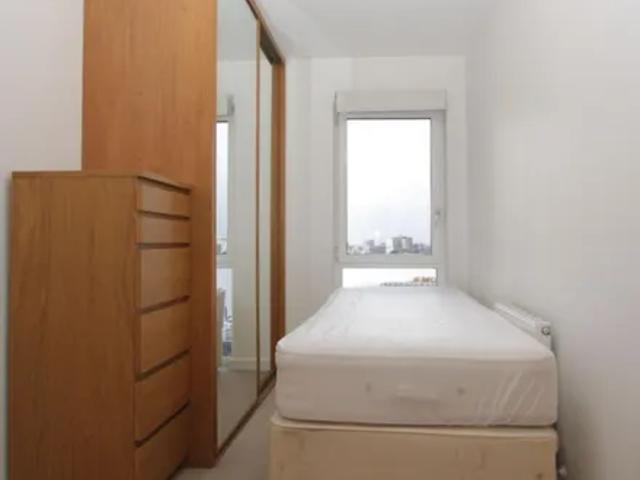 Barge Walk, London, SE10 0GH, United Kingdom | Room for rent #154573397 | Rentberry