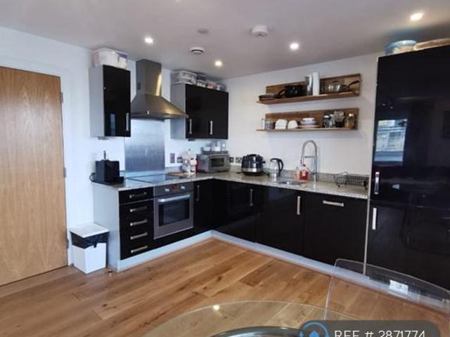 Barge Walk, London, SE10 1 bed in a flat share to rent £1,195 pcm £276 pw