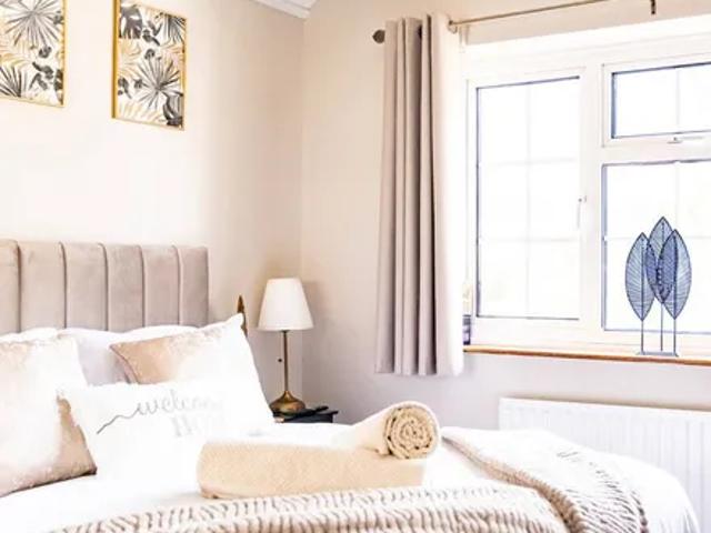 Baring Road, London, SE12 0EG, United Kingdom | 5 bed apartment for rent #168220808 | Rentberry