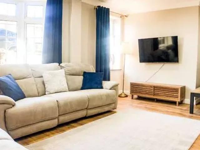 Baring Road, London, SE12 0EG, United Kingdom | 5 bed apartment for rent #168337307 | Rentberry