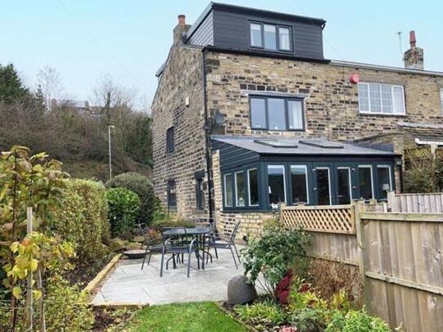 Bark Close, Shelley, 3 Bedroom Cottage