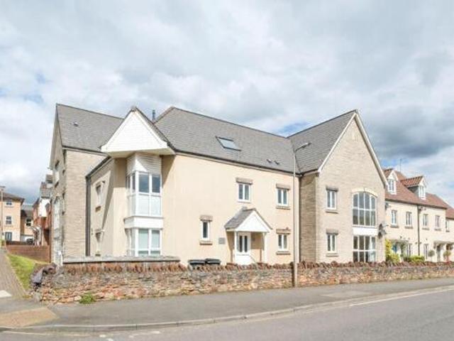 Barker Court, Weston Road, 3 Bedroom Flat