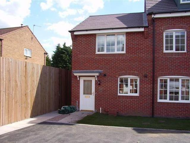 Barker Round Way, Burton on trent, 2 Bedroom Town