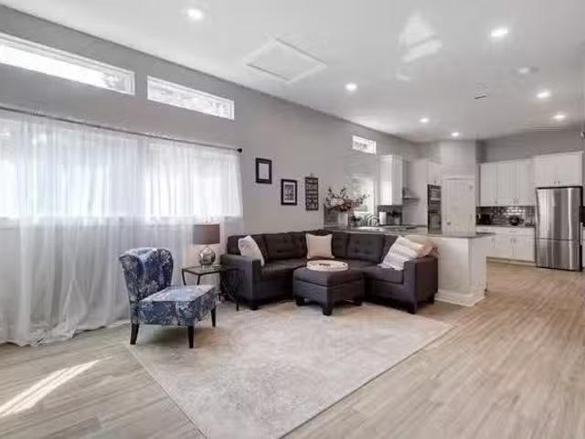 Barker Ridge Drive