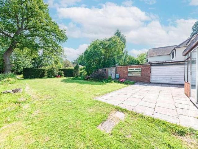 Barkham Road, Wokingham, RG41