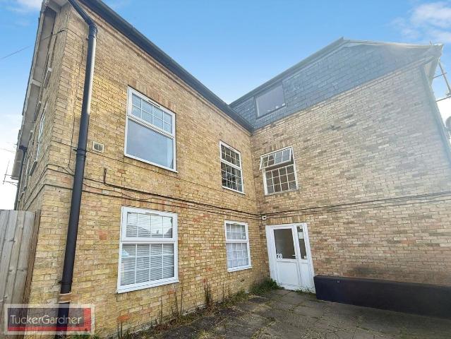 Barkhams Lane, Ely CB6, 2 bed flat to rent, £975 pcm | PrimeLocation