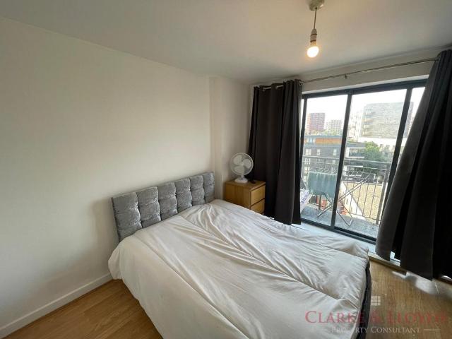 Barking IG11 2 bed flat to rent £1,750 pcm £404 pw