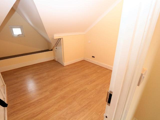 Barking Road, London E6, Room to rent, £1,150 pcm | PrimeLocation