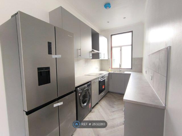 Barking Road, London E13, 2 bed flat to rent, £1,980 pcm | PrimeLocation