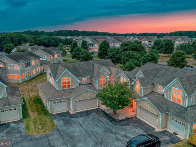 Barksdale Ct Unit D, Milford, Condo For Sale