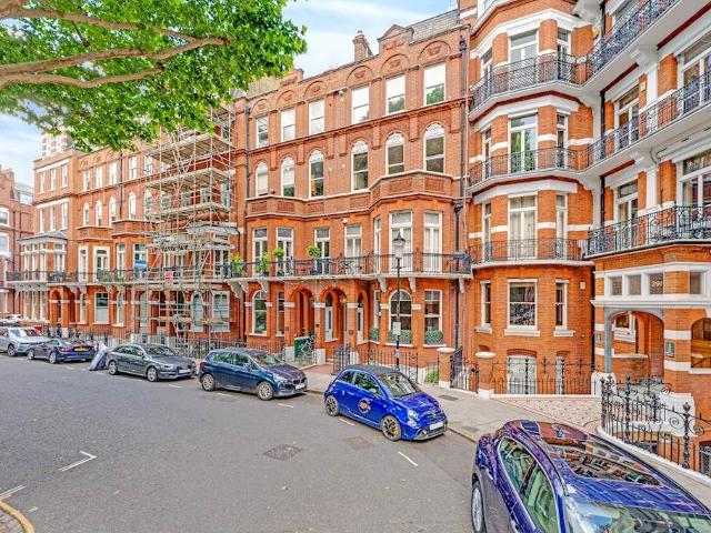 Barkston Gardens, London SW5, 2 bed flat to rent, £4,750 pcm | PrimeLocation