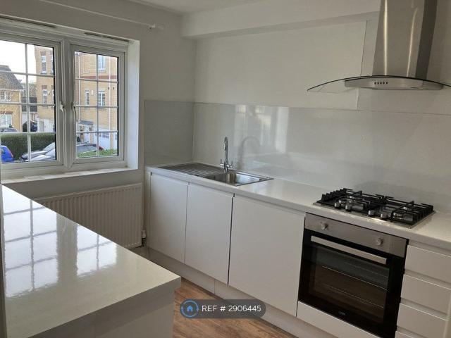 Barkway Drive, Orpington BR6, 4 bed terraced house to rent, £2,500 pcm | PrimeLocation
