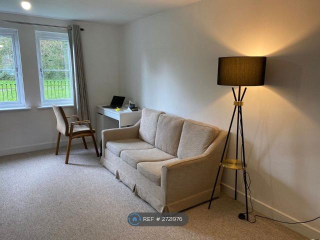 Barley Leaze, Chippenham SN14, 2 bed flat to rent, £1,250 pcm | PrimeLocation
