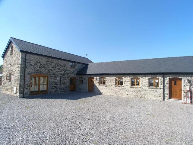 Barley View, Red Farm, Llangan, Vale. 3 bed barn conversion to rent £1,995 pcm £460 pw