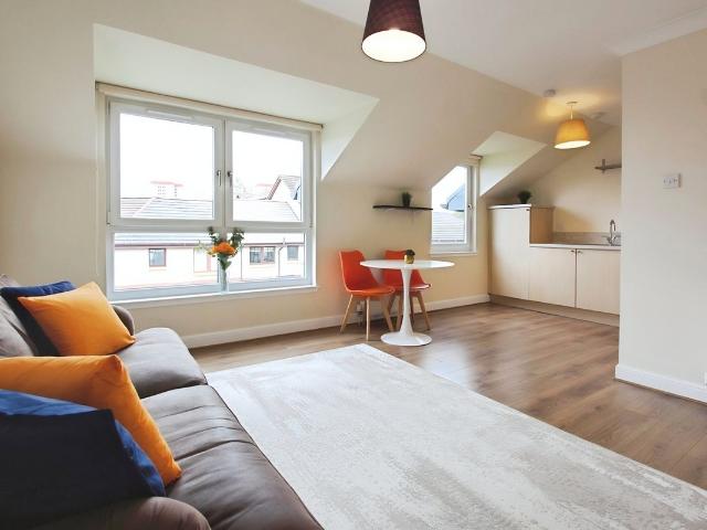 Barleyhill Terrace, Edinburgh EH6, 2 bed flat to rent, £1,350 pcm | PrimeLocation