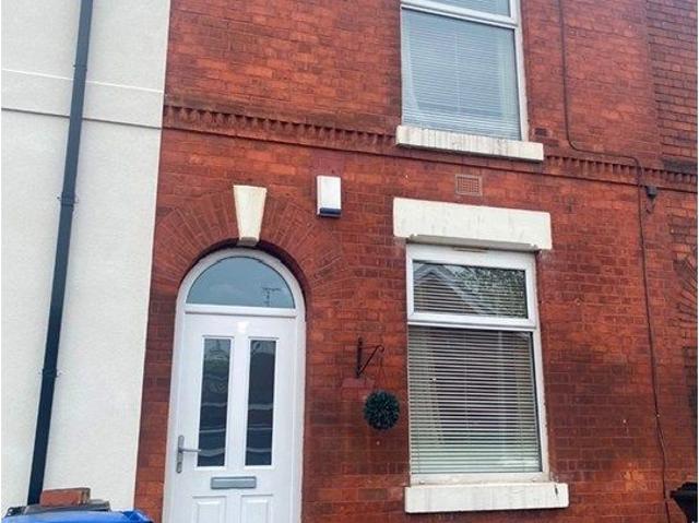 Barlow Lane North, Stockport SK5, 2 bed terraced house to rent, £995 pcm | PrimeLocation