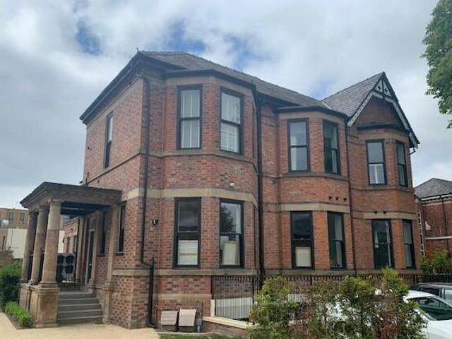 Barlow Moor Road, Manchester, 2 Bedroom Apartment